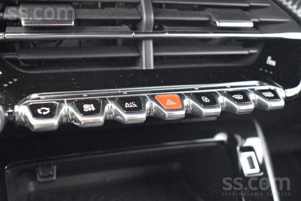 Grey Peugeot 2008 2021 in Kuldiga, with an engine capacity of 1.50 L and mileage of 0 thousand km for 15490 €, photo 8 on AUTOMOTO.COM.LV
