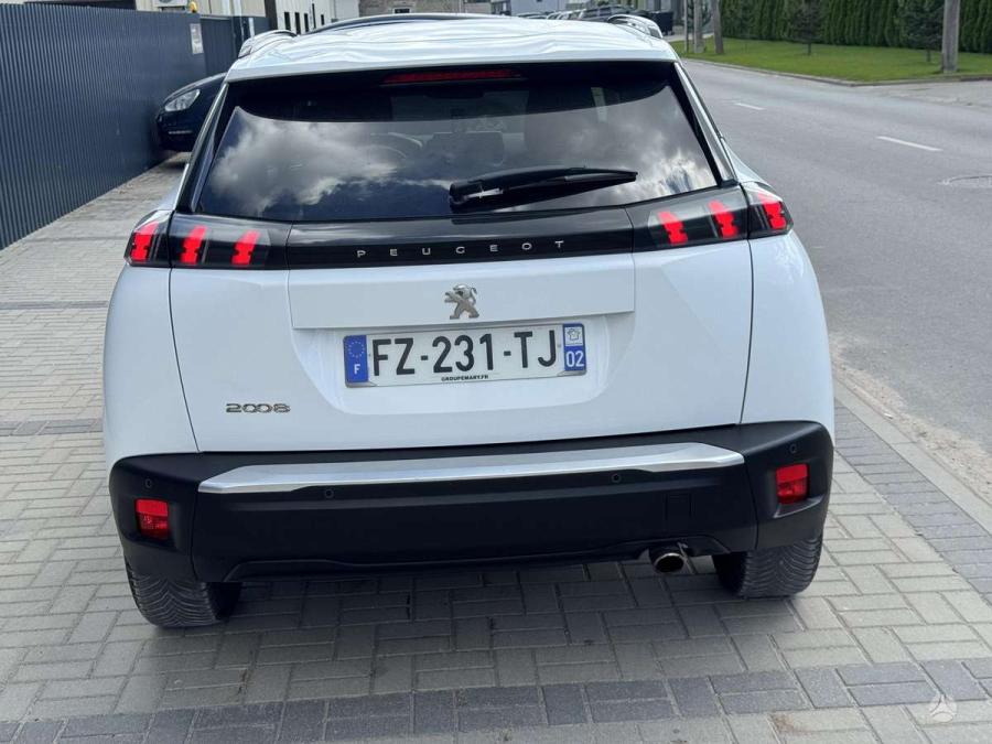 Grey Peugeot 2008 2021 in Taurage, with an engine capacity of 1.50 L and mileage of 213 thousand km for 7950 €, photo 6 on AUTOMOTO.COM.LV