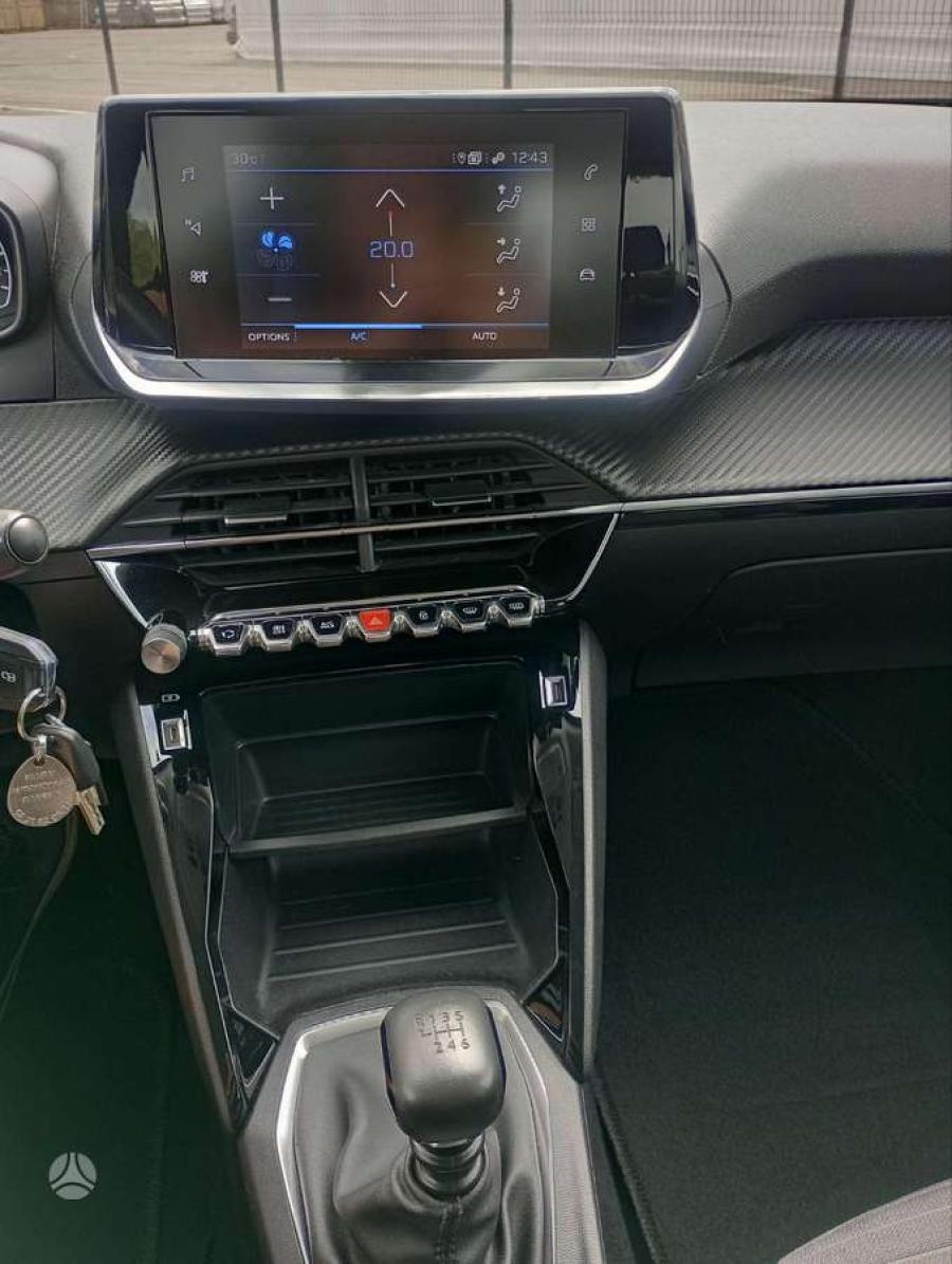 Grey Peugeot 2008 2021 in Kaunas, with an engine capacity of 1.50 L and mileage of 231 thousand km for 8550 €, photo 16 on AUTOMOTO.COM.LV