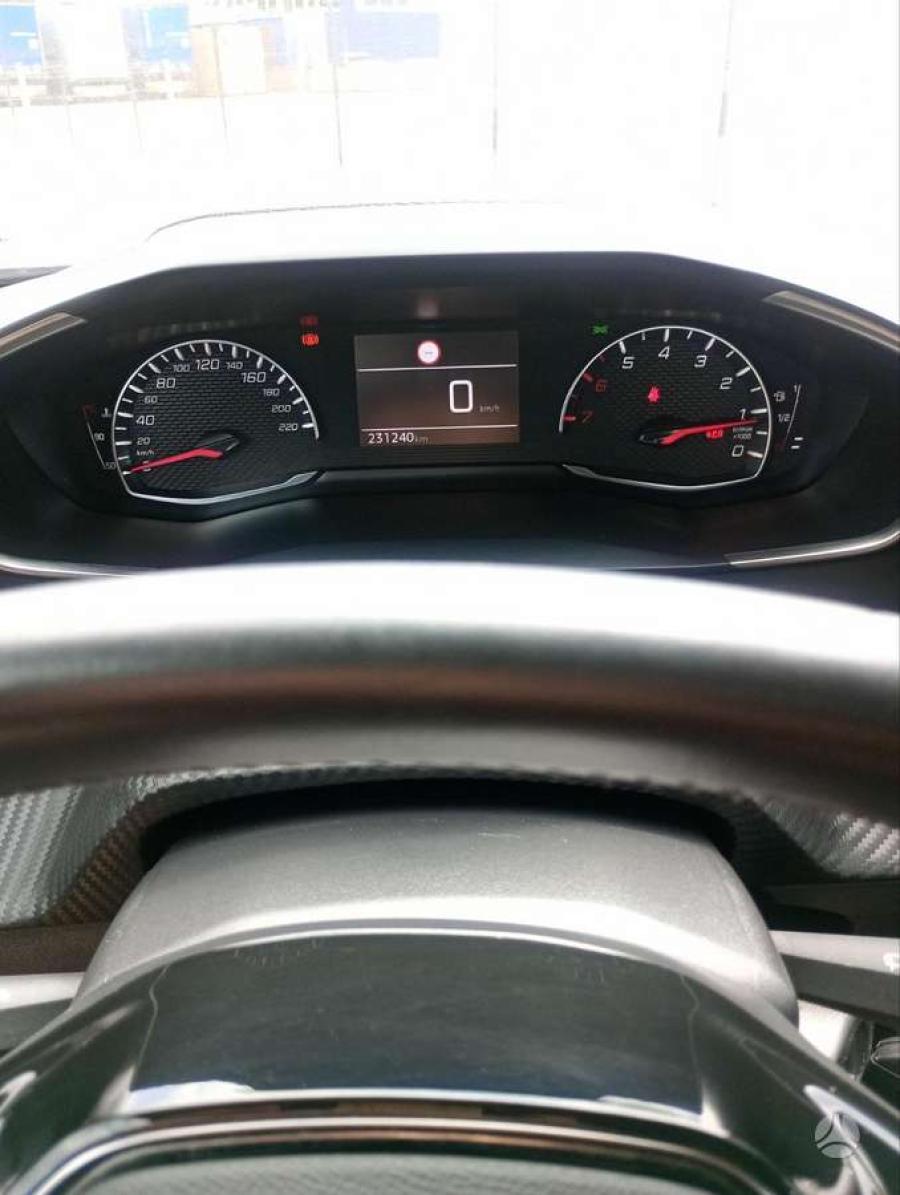 Grey Peugeot 2008 2021 in Kaunas, with an engine capacity of 1.50 L and mileage of 231 thousand km for 8550 €, photo 17 on AUTOMOTO.COM.LV