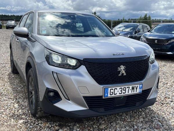 Grey Peugeot 2008 2021 in Vilnius, with an engine capacity of 1.20 L and mileage of 168 thousand km for 10951 €, photo 2 on AUTOMOTO.COM.LV