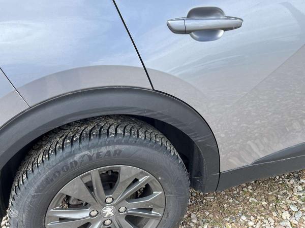 Grey Peugeot 2008 2021 in Vilnius, with an engine capacity of 1.20 L and mileage of 168 thousand km for 10951 €, photo 9 on AUTOMOTO.COM.LV