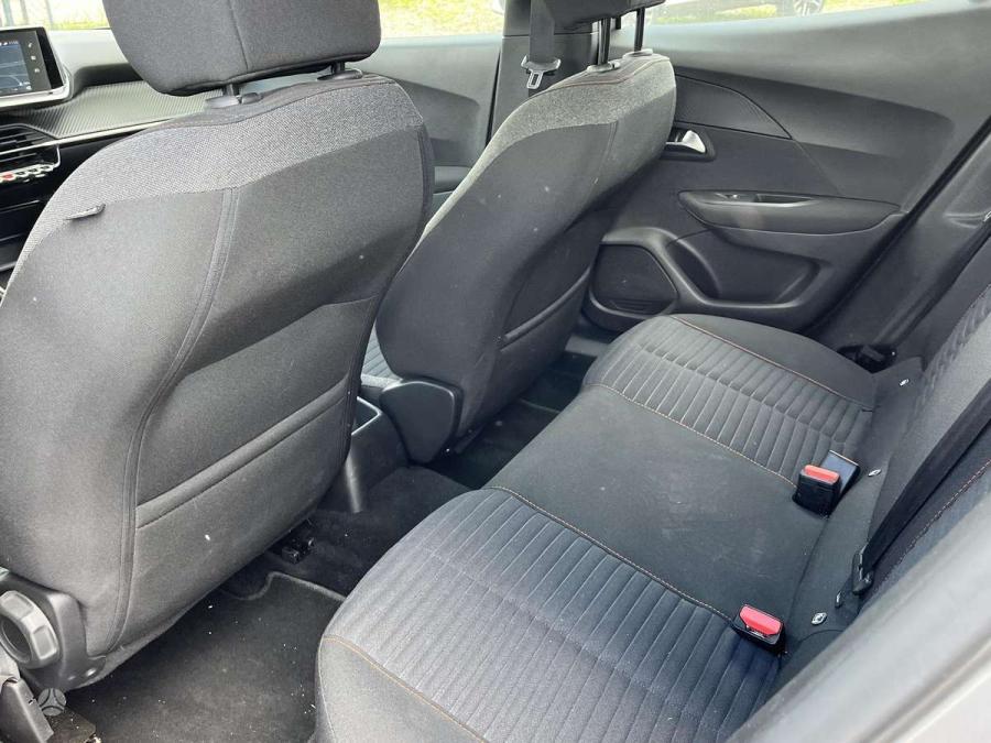 Grey Peugeot 2008 2021 in Vilnius, with an engine capacity of 1.20 L and mileage of 168 thousand km for 10951 €, photo 16 on AUTOMOTO.COM.LV