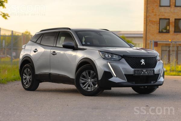 Grey Peugeot 2008 2021 in Jelgava, with an engine capacity of 1.20 L and mileage of 84 thousand km for 9990 €, photo 1 on AUTOMOTO.COM.LV