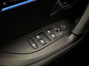 Pelēks Peugeot 2008 2021 Viļņa, ar dzinēja tilpumu 1.20 L un nobraukumu 65 tūkst. km par 16790 €, foto 14 vietnē AUTOMOTO.COM.LV