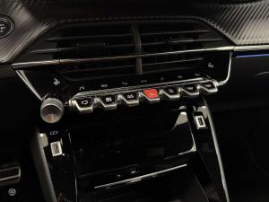 Pelēks Peugeot 2008 2021 Viļņa, ar dzinēja tilpumu 1.20 L un nobraukumu 65 tūkst. km par 16790 €, foto 19 vietnē AUTOMOTO.COM.LV