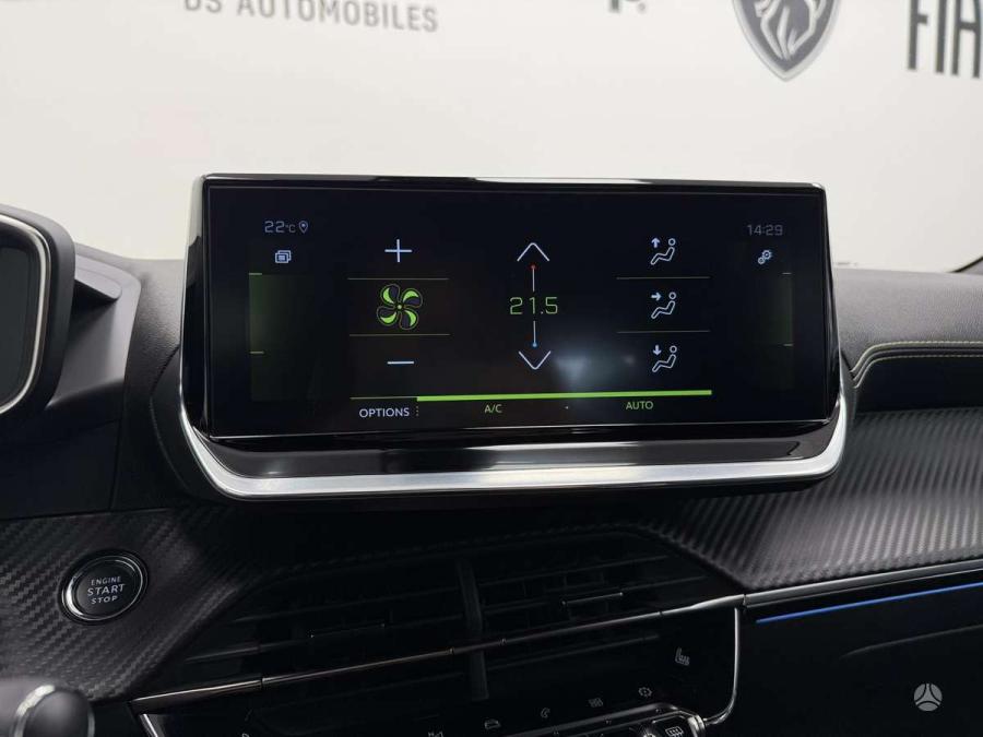 Pelēks Peugeot 2008 2021 Viļņa, ar dzinēja tilpumu 1.20 L un nobraukumu 65 tūkst. km par 16790 €, foto 24 vietnē AUTOMOTO.COM.LV