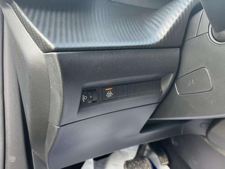Pelēks Peugeot 2008 2021 Tauragė, ar dzinēja tilpumu 1.50 L un nobraukumu 249 tūkst. km par 10800 €, foto 17 vietnē AUTOMOTO.COM.LV