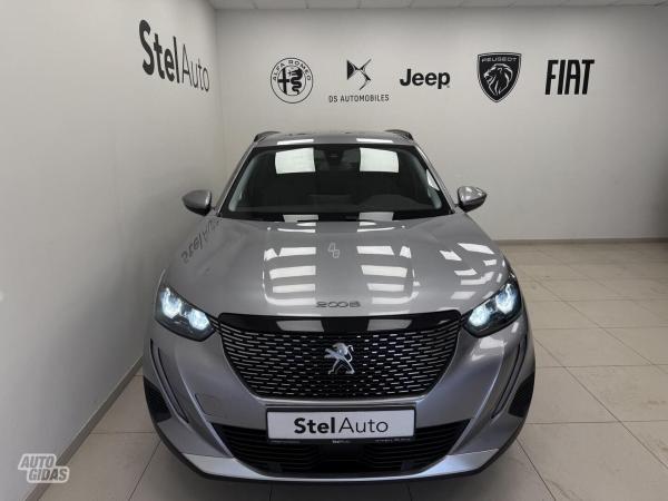 Pelēks Peugeot 2008 2021 Viļņa, ar dzinēja tilpumu 1.20 L un nobraukumu 67 tūkst. km par 13390 €, foto 3 vietnē AUTOMOTO.COM.LV