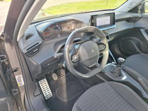Pelēks Peugeot 2008 2021 Klaipėda, ar dzinēja tilpumu 1.50 L un nobraukumu 199 tūkst. km par 10300 €, foto 21 vietnē AUTOMOTO.COM.LV