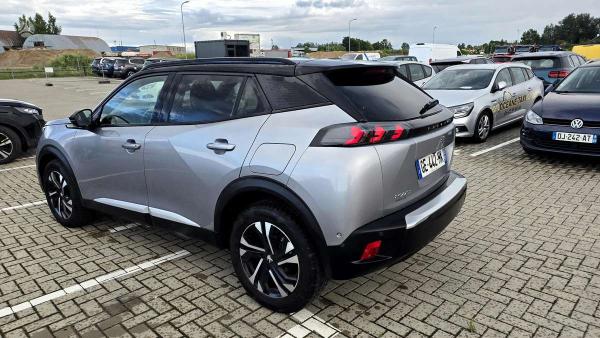 Pelēks Peugeot 2008 2021 Tauragė, ar dzinēja tilpumu 1.50 L un nobraukumu 178 tūkst. km par 13310 €, foto 4 vietnē AUTOMOTO.COM.LV