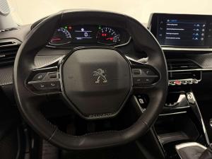Pelēks Peugeot 2008 2021 Viļņa, ar dzinēja tilpumu 1.20 L un nobraukumu 67 tūkst. km par 13390 €, foto 12 vietnē AUTOMOTO.COM.LV
