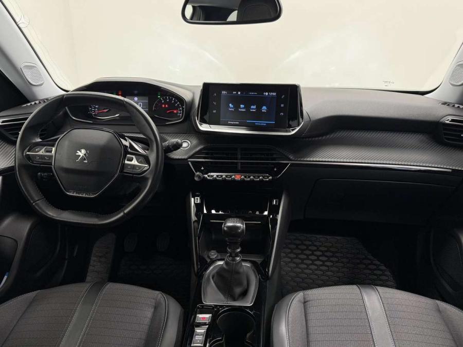 Pelēks Peugeot 2008 2021 Viļņa, ar dzinēja tilpumu 1.20 L un nobraukumu 67 tūkst. km par 13390 €, foto 27 vietnē AUTOMOTO.COM.LV