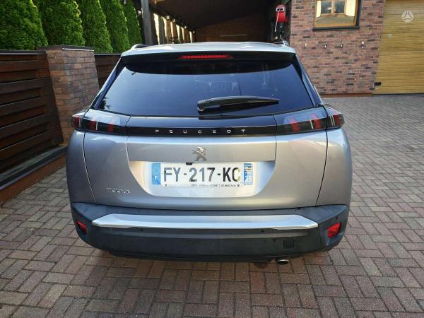 Grey Peugeot 2008 2021 in Taurage, with an engine capacity of 1.50 L and mileage of 154 thousand km for 11600 €, photo 6 on AUTOMOTO.COM.LV