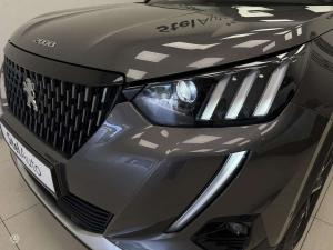 Grey Peugeot 2008 2021 in Vilnius, with an engine capacity of 1.20 L and mileage of 57 thousand km for 16990 €, photo 5 on AUTOMOTO.COM.LV