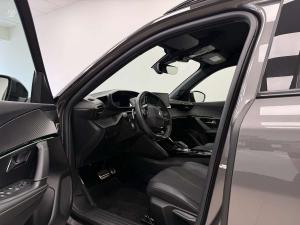 Grey Peugeot 2008 2021 in Vilnius, with an engine capacity of 1.20 L and mileage of 57 thousand km for 16990 €, photo 10 on AUTOMOTO.COM.LV
