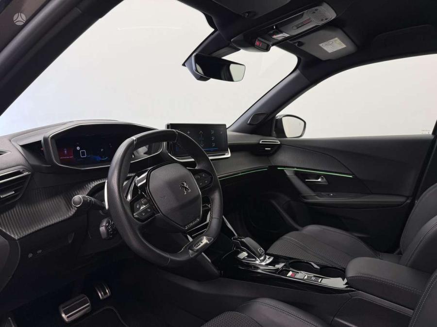 Grey Peugeot 2008 2021 in Vilnius, with an engine capacity of 1.20 L and mileage of 57 thousand km for 16990 €, photo 11 on AUTOMOTO.COM.LV