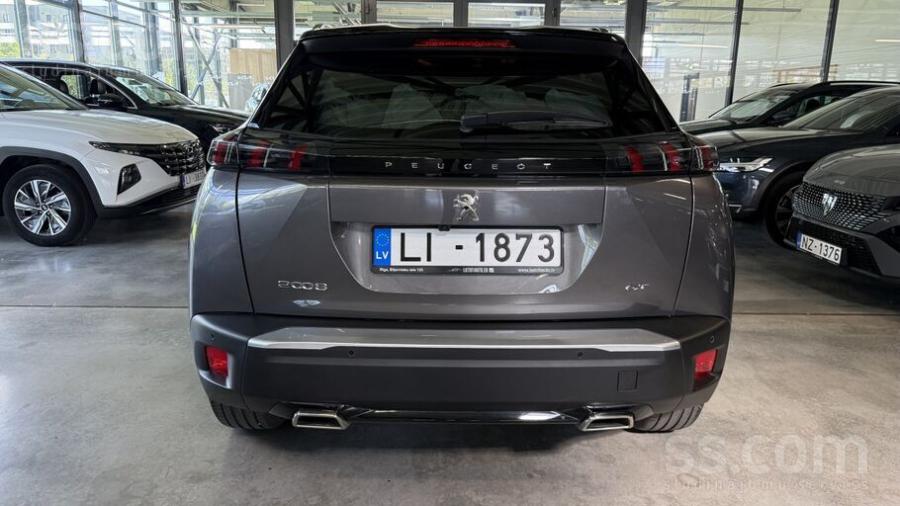 Grey Peugeot 2008 2021 in Riga, with an engine capacity of 1.20 L and mileage of 52 thousand km for 16500 €, photo 5 on AUTOMOTO.COM.LV