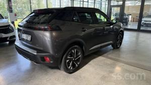 Grey Peugeot 2008 2021 in Riga, with an engine capacity of 1.20 L and mileage of 52 thousand km for 16500 €, photo 6 on AUTOMOTO.COM.LV