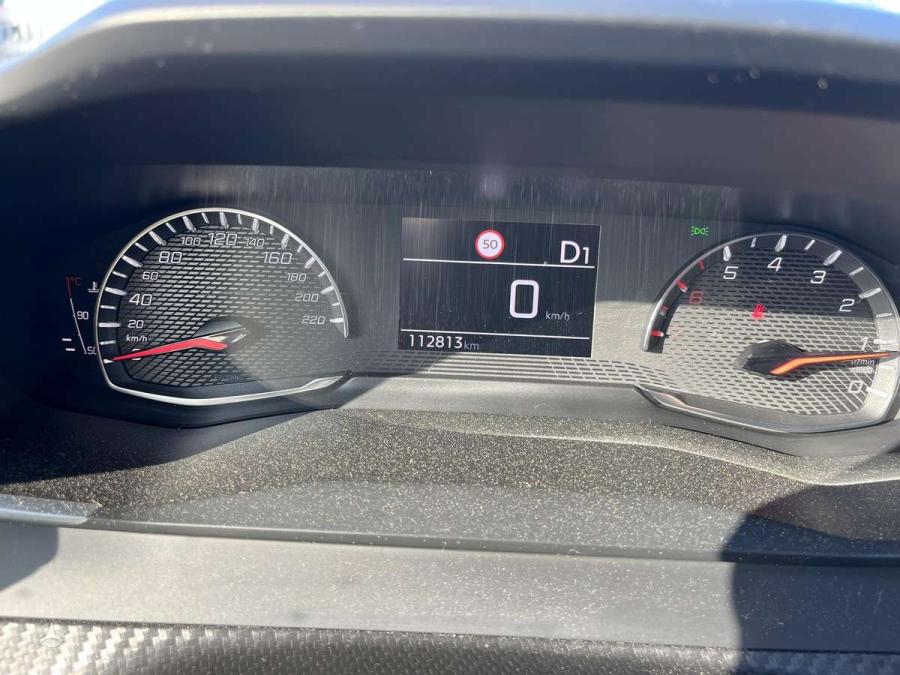 Grey Peugeot 2008 2021 in Taurage, with an engine capacity of 1.50 L and mileage of 112 thousand km for 12200 €, photo 14 on AUTOMOTO.COM.LV