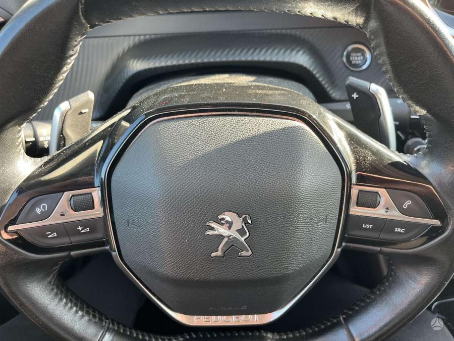 Grey Peugeot 2008 2021 in Taurage, with an engine capacity of 1.50 L and mileage of 112 thousand km for 12200 €, photo 15 on AUTOMOTO.COM.LV