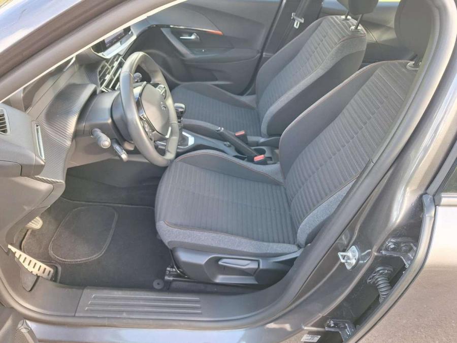 Grey Peugeot 2008 2021 in Klaipeda, with an engine capacity of 1.50 L and mileage of 199 thousand km for 9890 €, photo 18 on AUTOMOTO.COM.LV