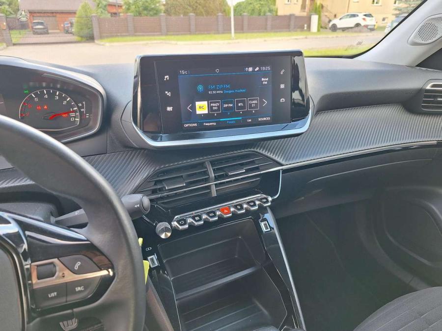 Grey Peugeot 2008 2021 in Klaipeda, with an engine capacity of 1.50 L and mileage of 199 thousand km for 9890 €, photo 24 on AUTOMOTO.COM.LV