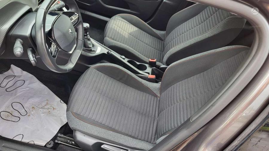 Pelēks Peugeot 2008 2021 Tauragė, ar dzinēja tilpumu 1.50 L un nobraukumu 190 tūkst. km par 7900 €, foto 10 vietnē AUTOMOTO.COM.LV