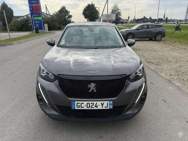 Grey Peugeot 2008 2021 in Taurage, with an engine capacity of 1.50 L and mileage of 190 thousand km for 7400 €, photo 3 on AUTOMOTO.COM.LV