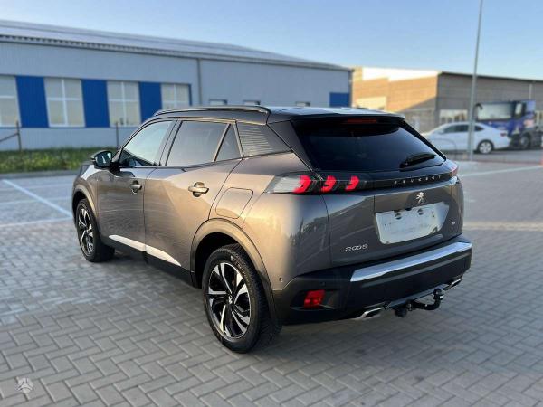 Pelēks Peugeot 2008 2021 Tauragė, ar dzinēja tilpumu 1.20 L un nobraukumu 137 tūkst. km par 11253 €, foto 4 vietnē AUTOMOTO.COM.LV