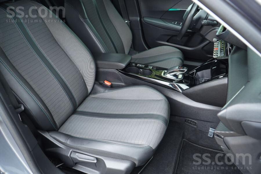 Grey Peugeot 2008 2021 in Riga, with an engine capacity of 1.60 L and mileage of 116 thousand km for 16490 €, photo 16 on AUTOMOTO.COM.LV