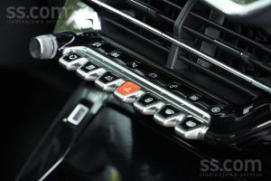 Grey Peugeot 2008 2021 in Riga, with an engine capacity of 1.60 L and mileage of 116 thousand km for 16490 €, photo 17 on AUTOMOTO.COM.LV