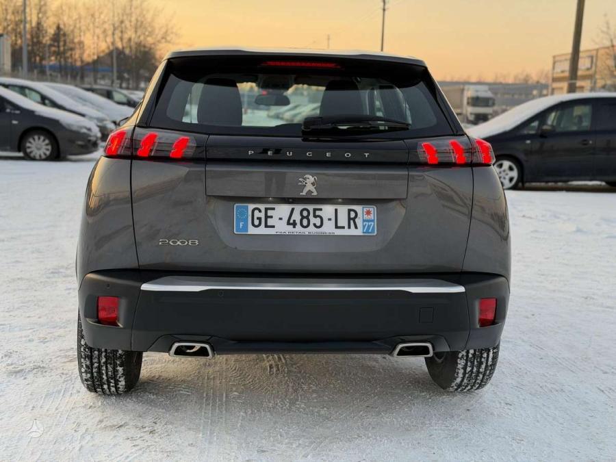 Grey Peugeot 2008 2022 in Marijampole, with an engine capacity of 1.20 L and mileage of 128 thousand km for 12584 €, photo 6 on AUTOMOTO.COM.LV