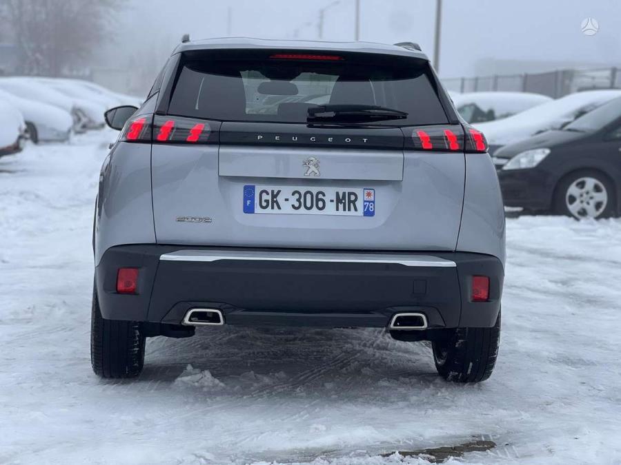 Grey Peugeot 2008 2022 in Marijampole, with an engine capacity of 1.20 L and mileage of 71 thousand km for 14399 €, photo 6 on AUTOMOTO.COM.LV