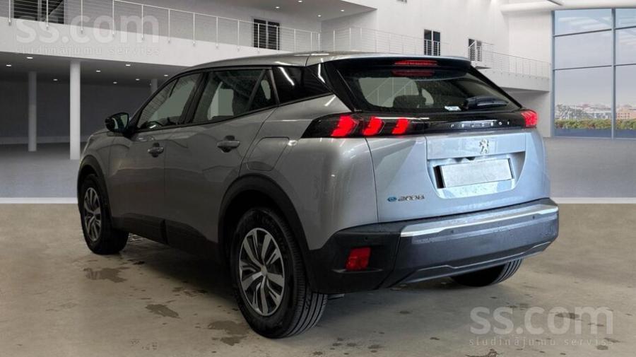 Pelēks Peugeot 2008 2022 Rīga, ar dzinēja tilpumu 1.60 L un nobraukumu 177 tūkst. km par 13555 €, foto 3 vietnē AUTOMOTO.COM.LV
