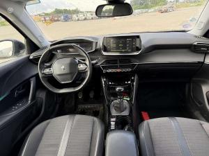 Pelēks Peugeot 2008 2022 Tauragė, ar dzinēja tilpumu 1.20 L un nobraukumu 136 tūkst. km par 11132 €, foto 13 vietnē AUTOMOTO.COM.LV
