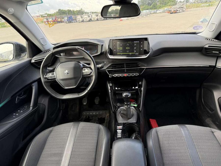 Pelēks Peugeot 2008 2022 Tauragė, ar dzinēja tilpumu 1.20 L un nobraukumu 136 tūkst. km par 11132 €, foto 13 vietnē AUTOMOTO.COM.LV