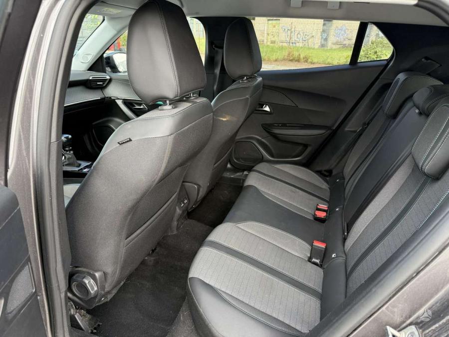 Pelēks Peugeot 2008 2022 Tauragė, ar dzinēja tilpumu 1.20 L un nobraukumu 136 tūkst. km par 11132 €, foto 15 vietnē AUTOMOTO.COM.LV