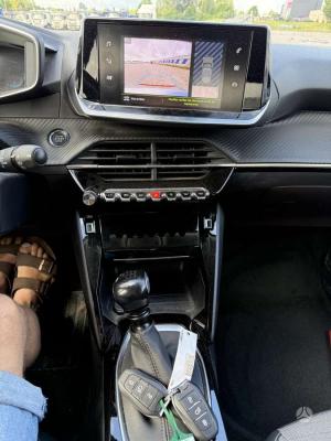 Pelēks Peugeot 2008 2022 Tauragė, ar dzinēja tilpumu 1.20 L un nobraukumu 136 tūkst. km par 11132 €, foto 20 vietnē AUTOMOTO.COM.LV