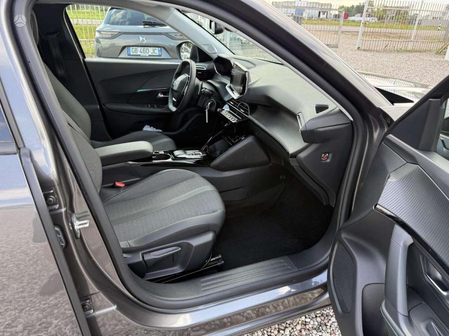 Grey Peugeot 2008 2022 in Marijampole, with an engine capacity of 1.20 L and mileage of 81 thousand km for 13304 €, photo 14 on AUTOMOTO.COM.LV