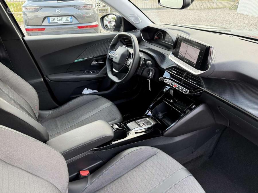 Grey Peugeot 2008 2022 in Marijampole, with an engine capacity of 1.20 L and mileage of 81 thousand km for 13304 €, photo 17 on AUTOMOTO.COM.LV