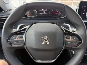 Grey Peugeot 2008 2022 in Marijampole, with an engine capacity of 1.20 L and mileage of 81 thousand km for 13304 €, photo 31 on AUTOMOTO.COM.LV