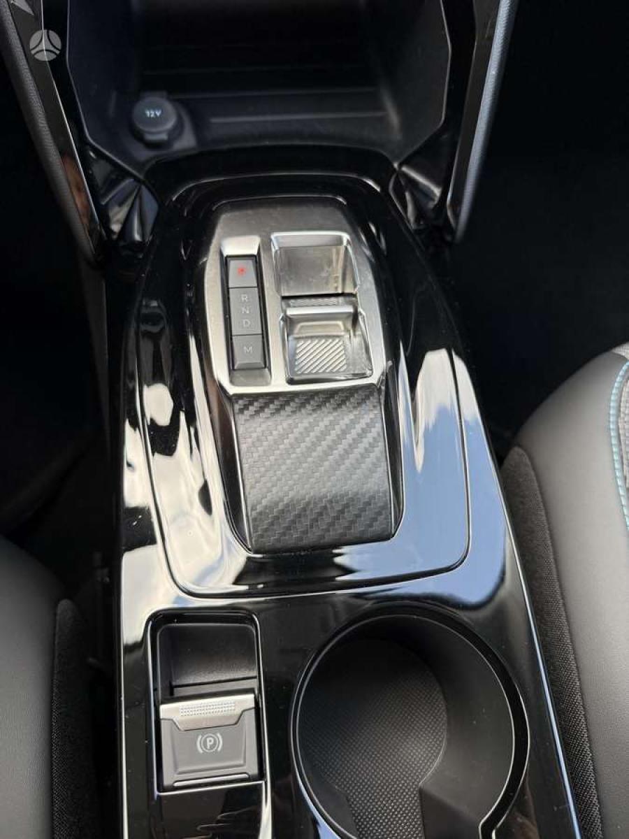 Grey Peugeot 2008 2022 in Marijampole, with an engine capacity of 1.20 L and mileage of 81 thousand km for 13304 €, photo 36 on AUTOMOTO.COM.LV
