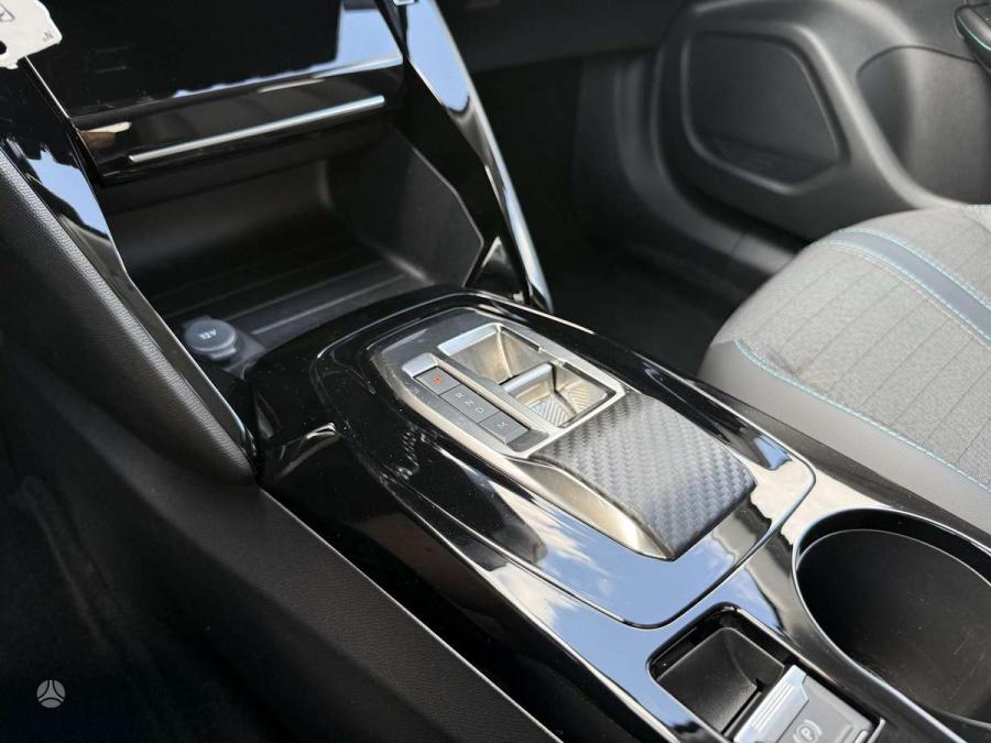 Grey Peugeot 2008 2022 in Marijampole, with an engine capacity of 1.20 L and mileage of 81 thousand km for 13304 €, photo 37 on AUTOMOTO.COM.LV
