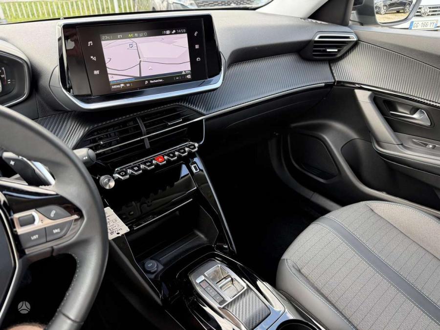 Grey Peugeot 2008 2022 in Marijampole, with an engine capacity of 1.20 L and mileage of 81 thousand km for 13304 €, photo 38 on AUTOMOTO.COM.LV
