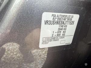Grey Peugeot 2008 2022 in Marijampole, with an engine capacity of 1.20 L and mileage of 81 thousand km for 13304 €, photo 39 on AUTOMOTO.COM.LV