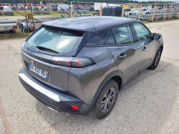 Grey Peugeot 2008 2022 in Vilnius, with an engine capacity of 1.20 L and mileage of 115 thousand km for 11616 €, photo 7 on AUTOMOTO.COM.LV