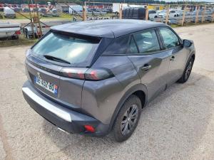 Grey Peugeot 2008 2022 in Vilnius, with an engine capacity of 1.20 L and mileage of 115 thousand km for 11616 €, photo 8 on AUTOMOTO.COM.LV