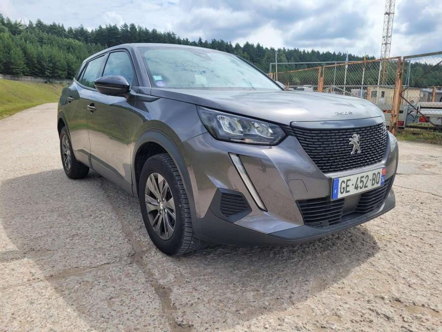 Grey Peugeot 2008 2022 in Vilnius, with an engine capacity of 1.20 L and mileage of 115 thousand km for 11616 €, photo 12 on AUTOMOTO.COM.LV