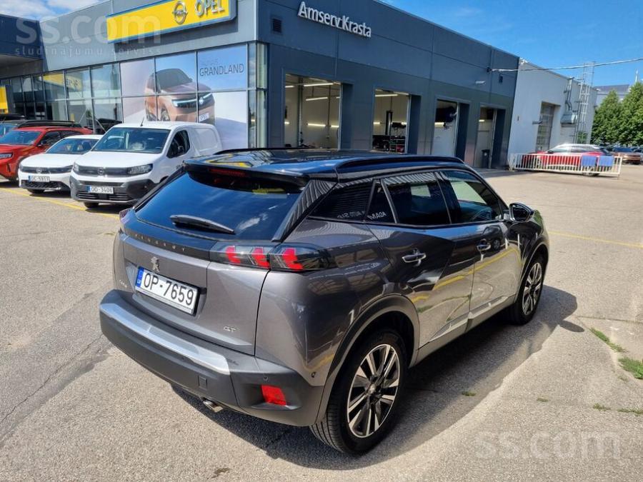 Grey Peugeot 2008 2022 in Riga, with an engine capacity of 1.50 L and mileage of 71 thousand km for 17300 €, photo 3 on AUTOMOTO.COM.LV